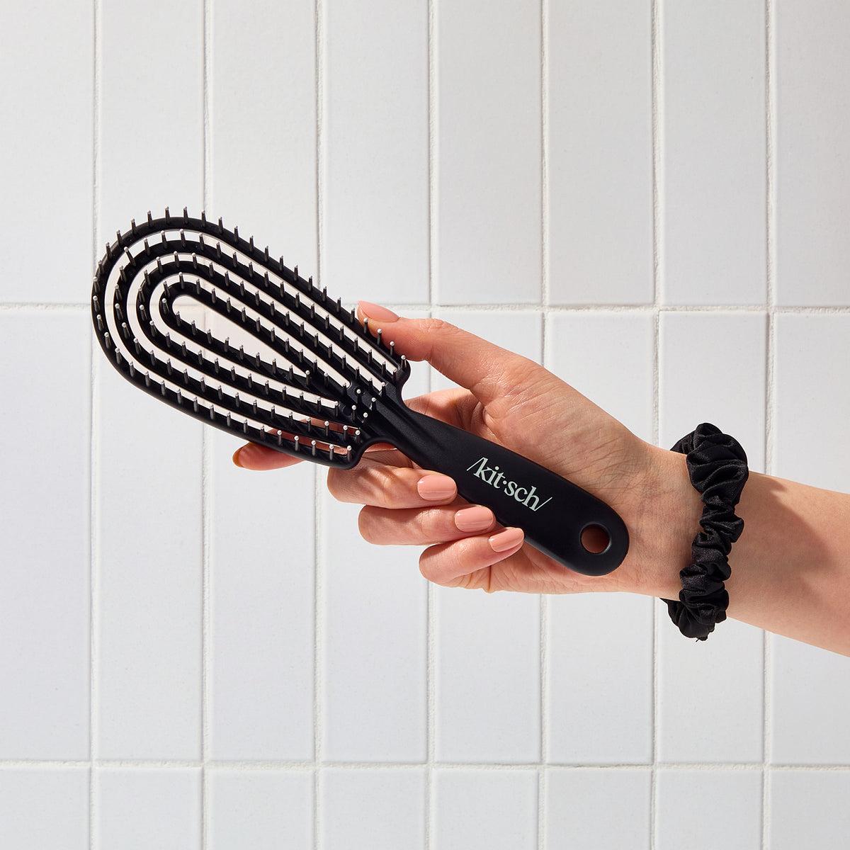 Black Detangling Flexi Brush – KITSCH