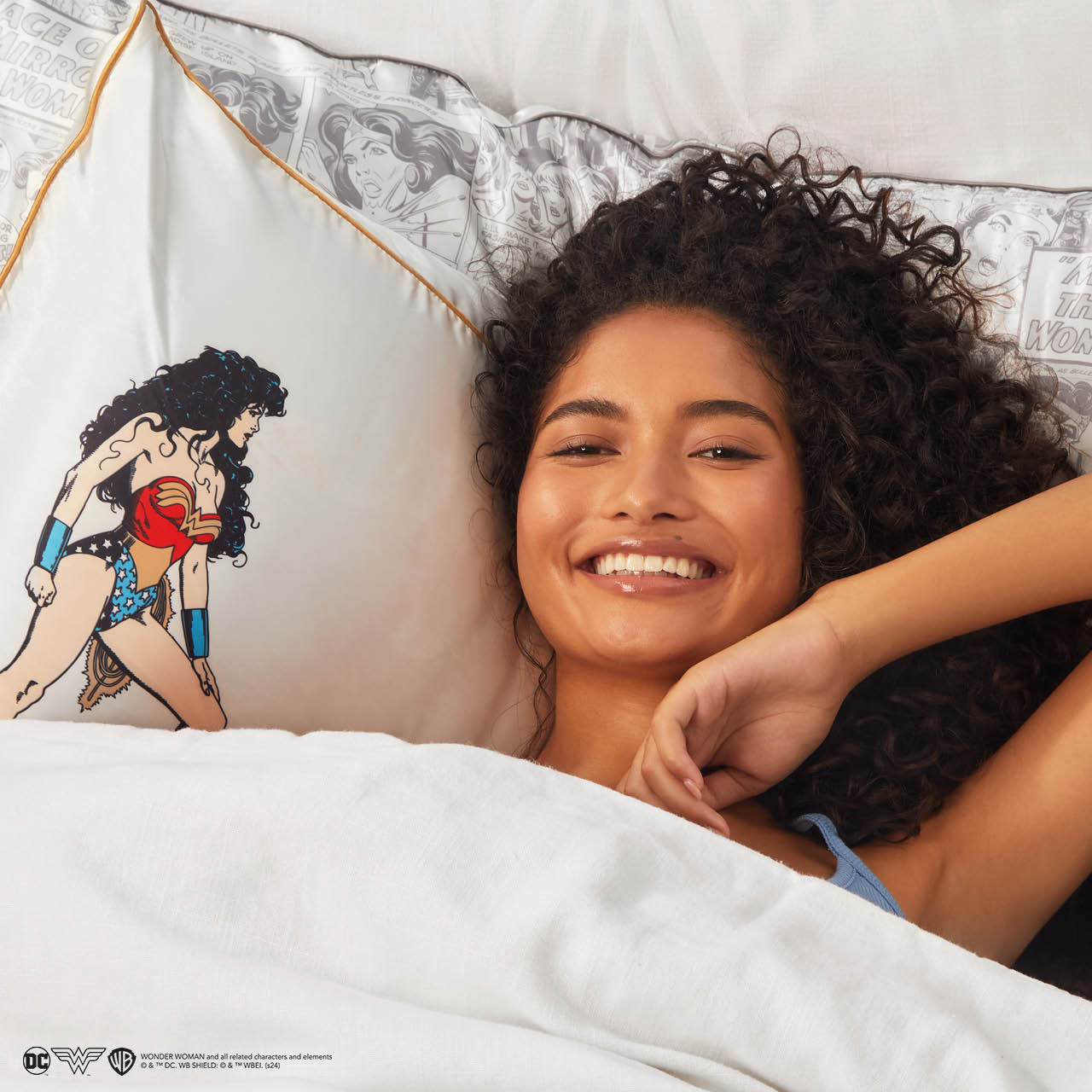Kitsch x Wonder Woman Satin Pillowcase - Believe In Wonder – KITSCH