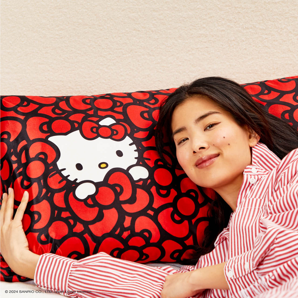 Kitsch X Hello Kitty Satin Pillowcase Hello Kitty Bathes In A Sea Of